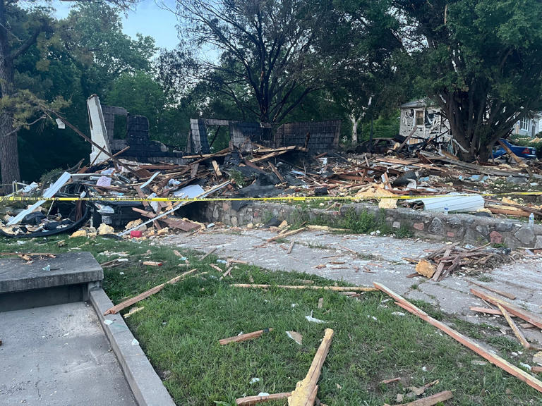 ‘Thought it was a bomb’: Deadly home explosion rocks Gladstone neighborhood