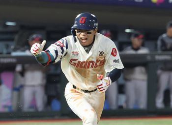 Jang Du-seong, Oh Sun-woo, Cheon Jae-hwan: The KBO outfielders who are ...