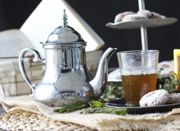 Ghriba almond and coconut cookies, a classic of moroccan pastry making