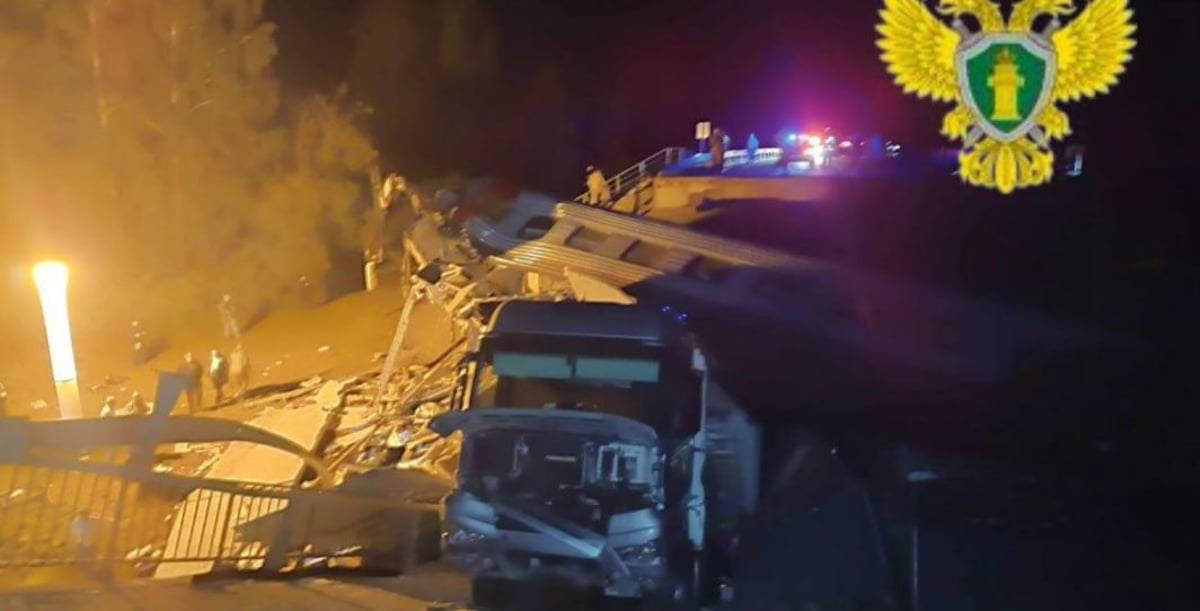 Seven killed and dozens injured after bridges collapse in Russia ...