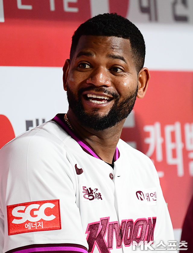 알칸타라 ‘KBO 복귀전, 느낌이 좋아’ [MK포토]