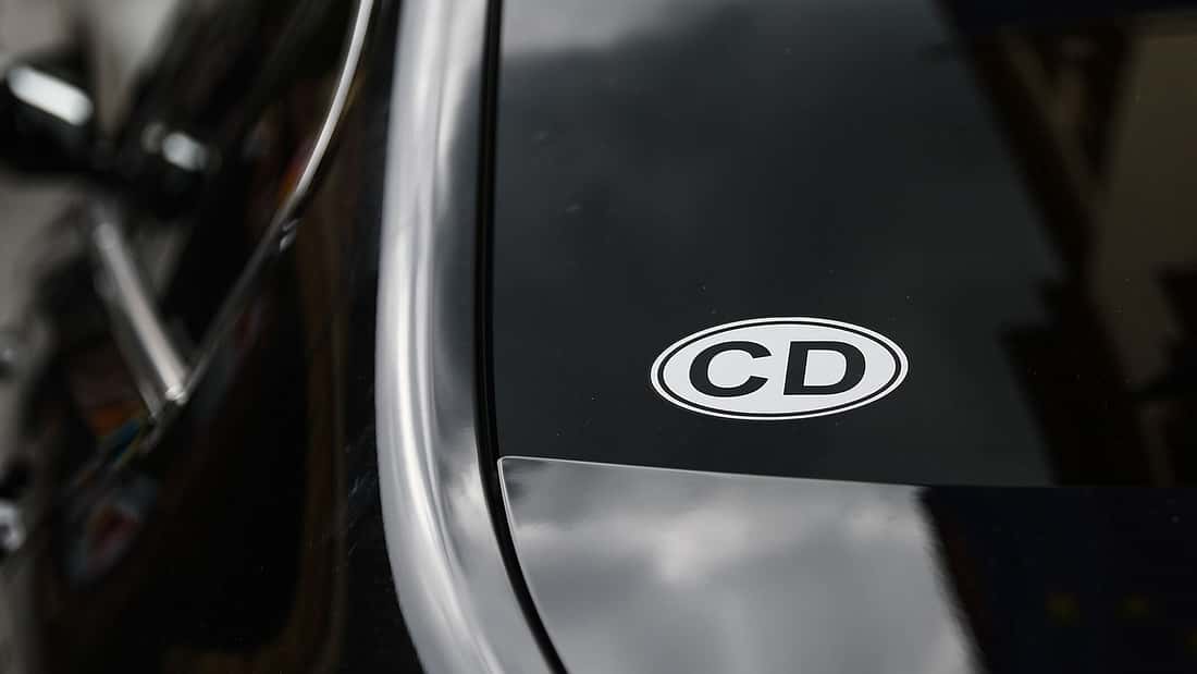 CC- und CD-Aufkleber am Privat-Auto: Fake-Diplomaten drohen Strafe