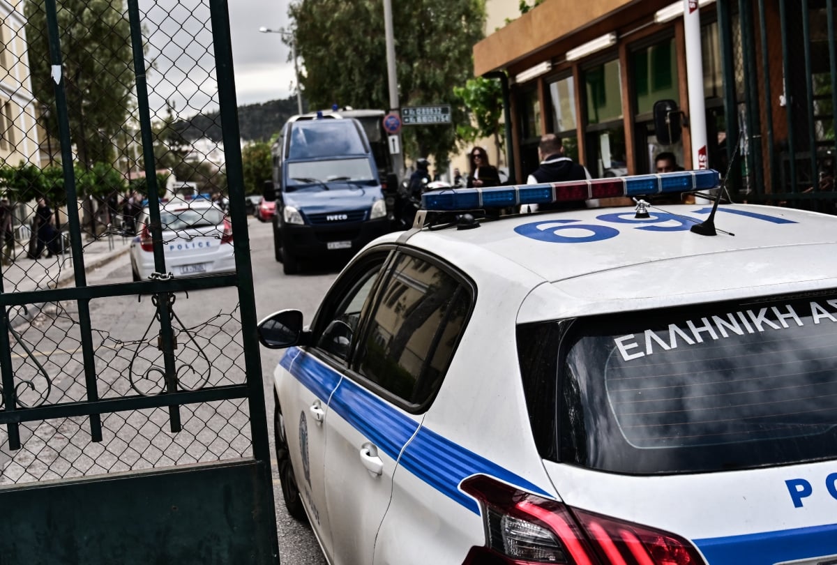 Συνελήφθη 16χρονος που επιτέθηκε με σουγιά σε 15χρονο μέσα σε αστικό ...