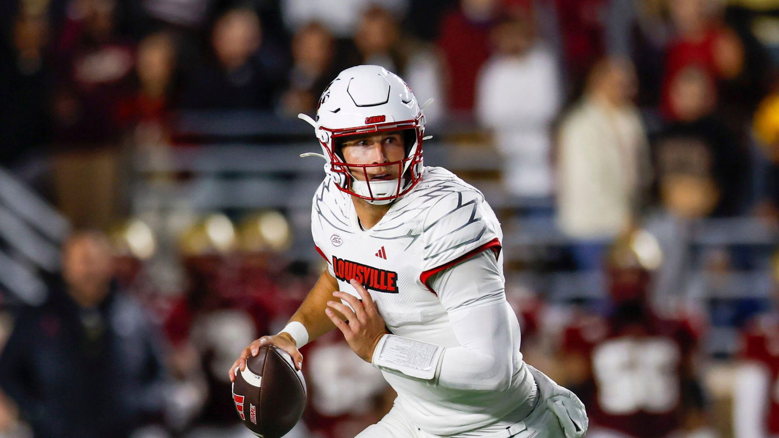 NFL Quarterbacks Ranked: Worst to Best for the 2025 Season