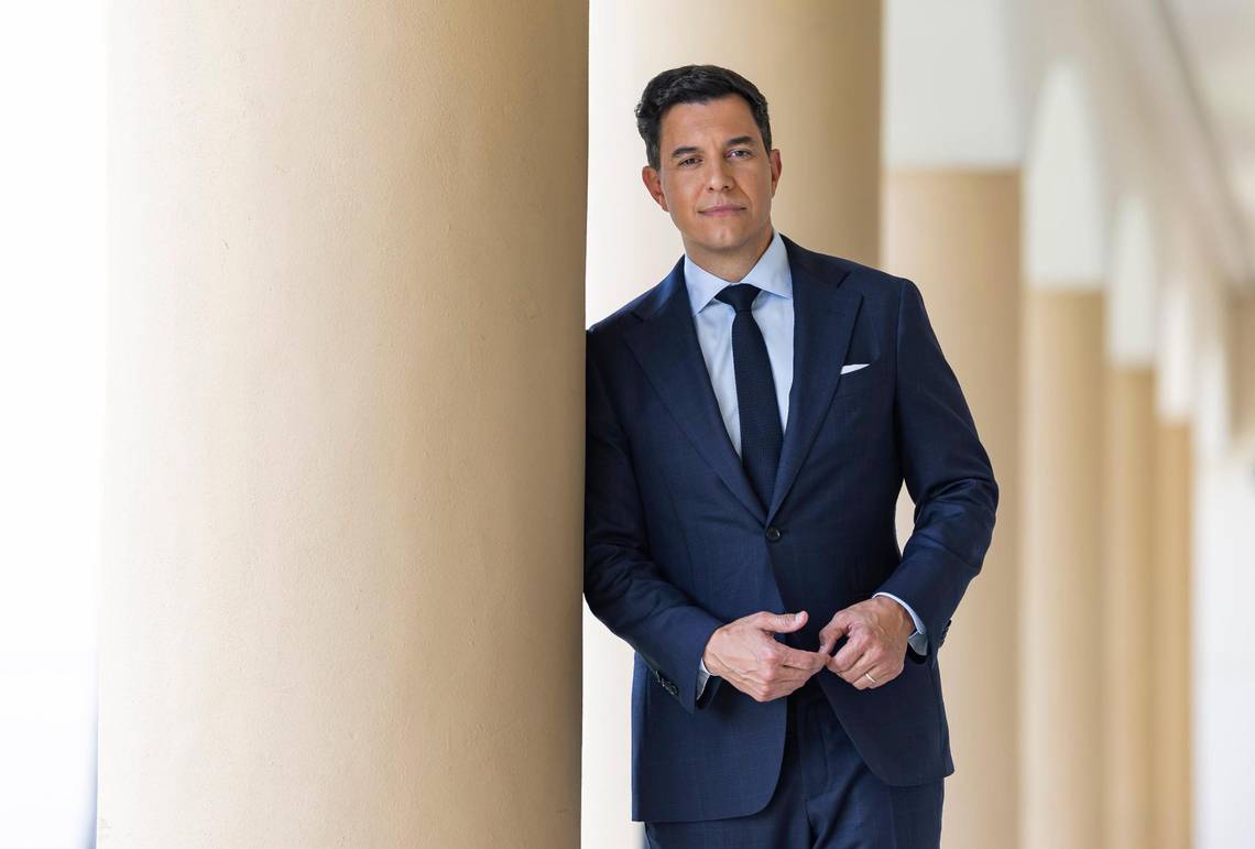 ‘It's an honor': Miami's own Tom Llamas on taking over a national ...