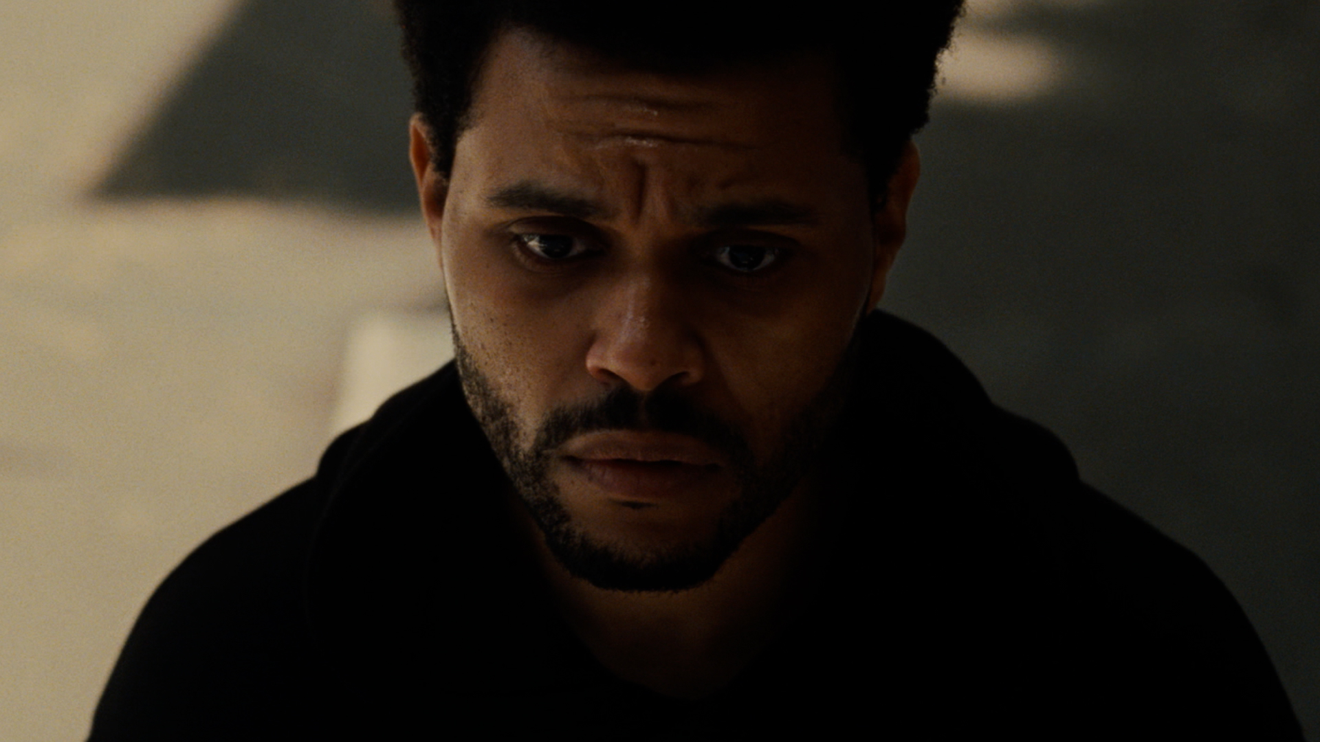 Affrettati domani, un'insonne ricerca di significato