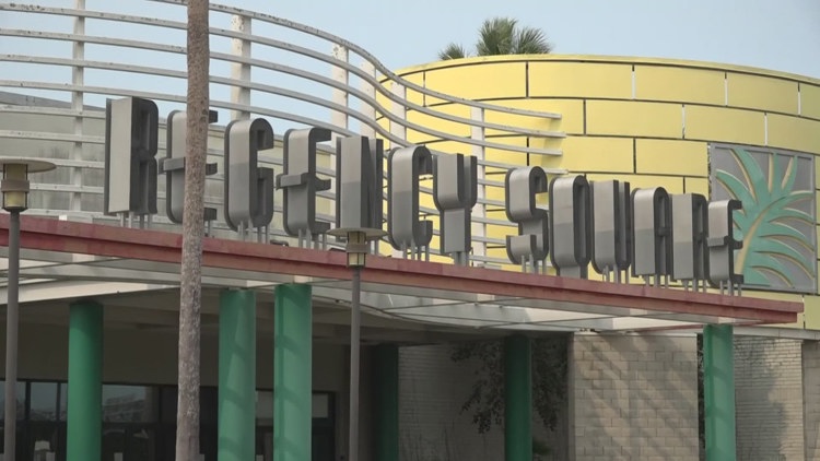 Once a fixture in Jacksonville, visitors say goodbye to Regency Square Mall