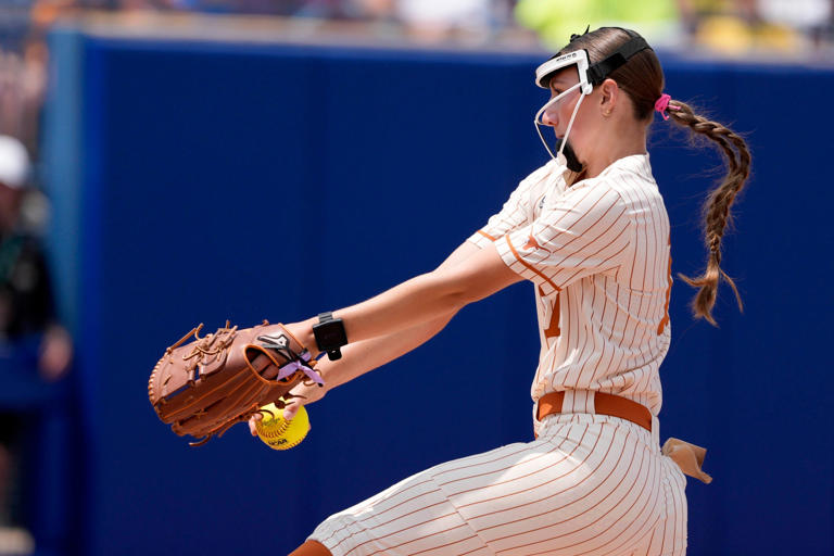 Texas softball: Why Teagan Kavan had a heavy heart as she led Longhorns ...