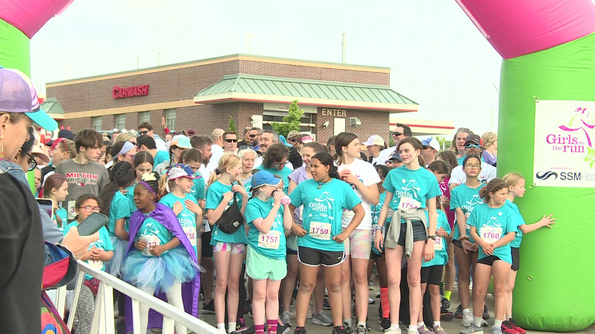 More than 2,000 girls celebrate confidence and teamwork at Spring 5K