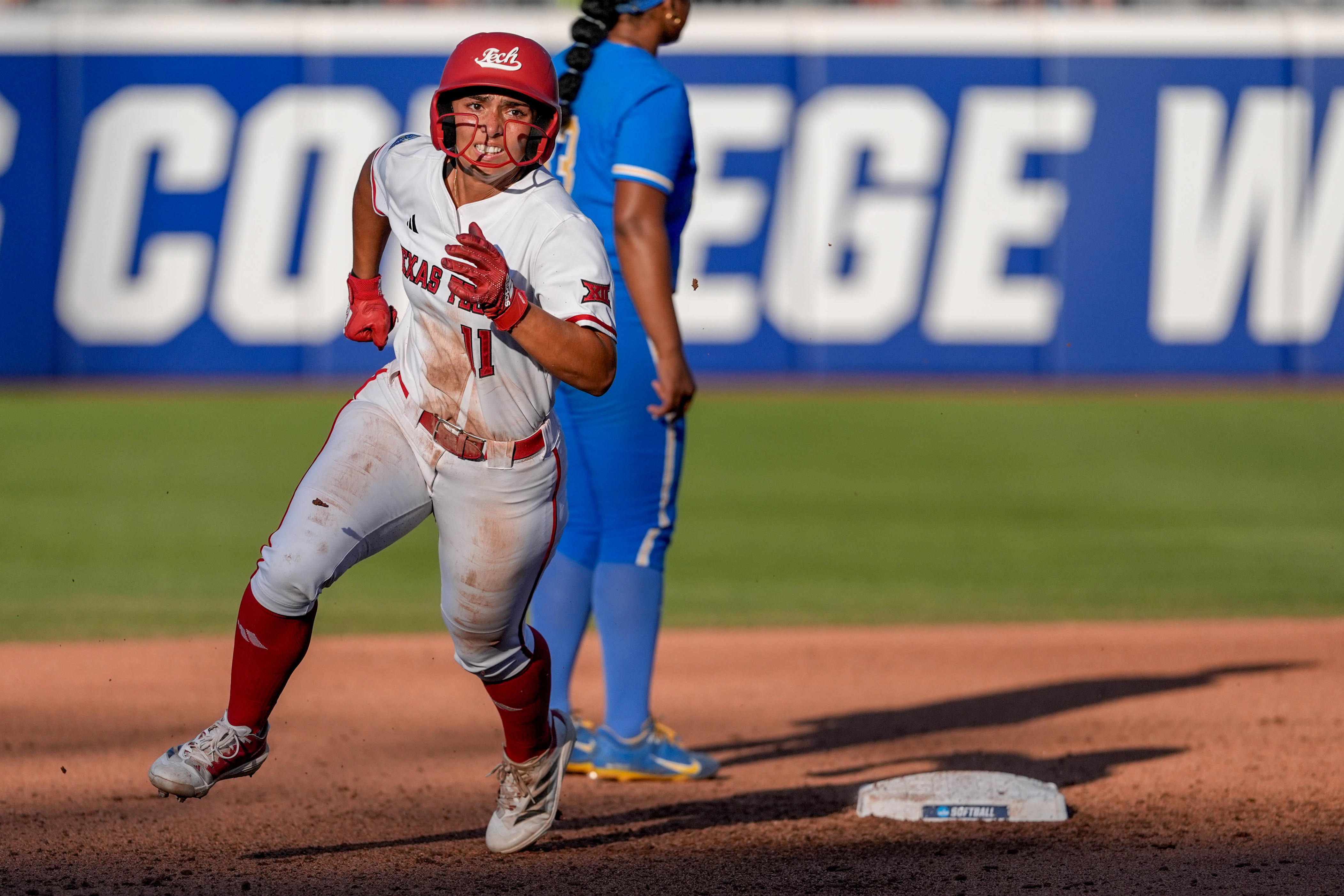 Texas Tech softball vs. Oklahoma live updates: Lauren Allred sends Red ...