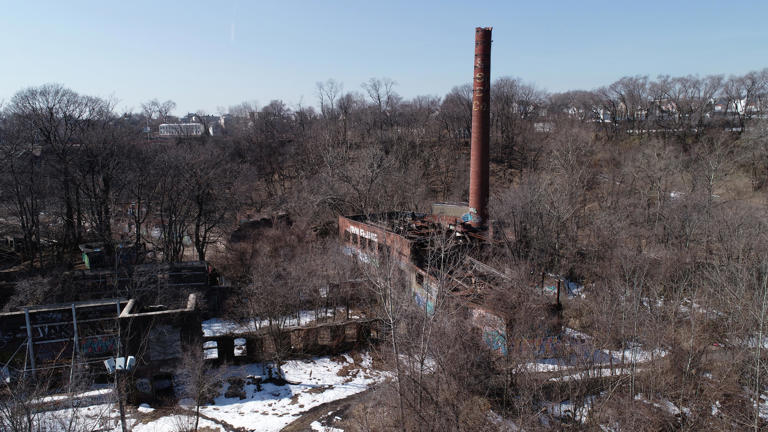 Feds to remove asbestos and lead from Paterson factory ruins near Great ...