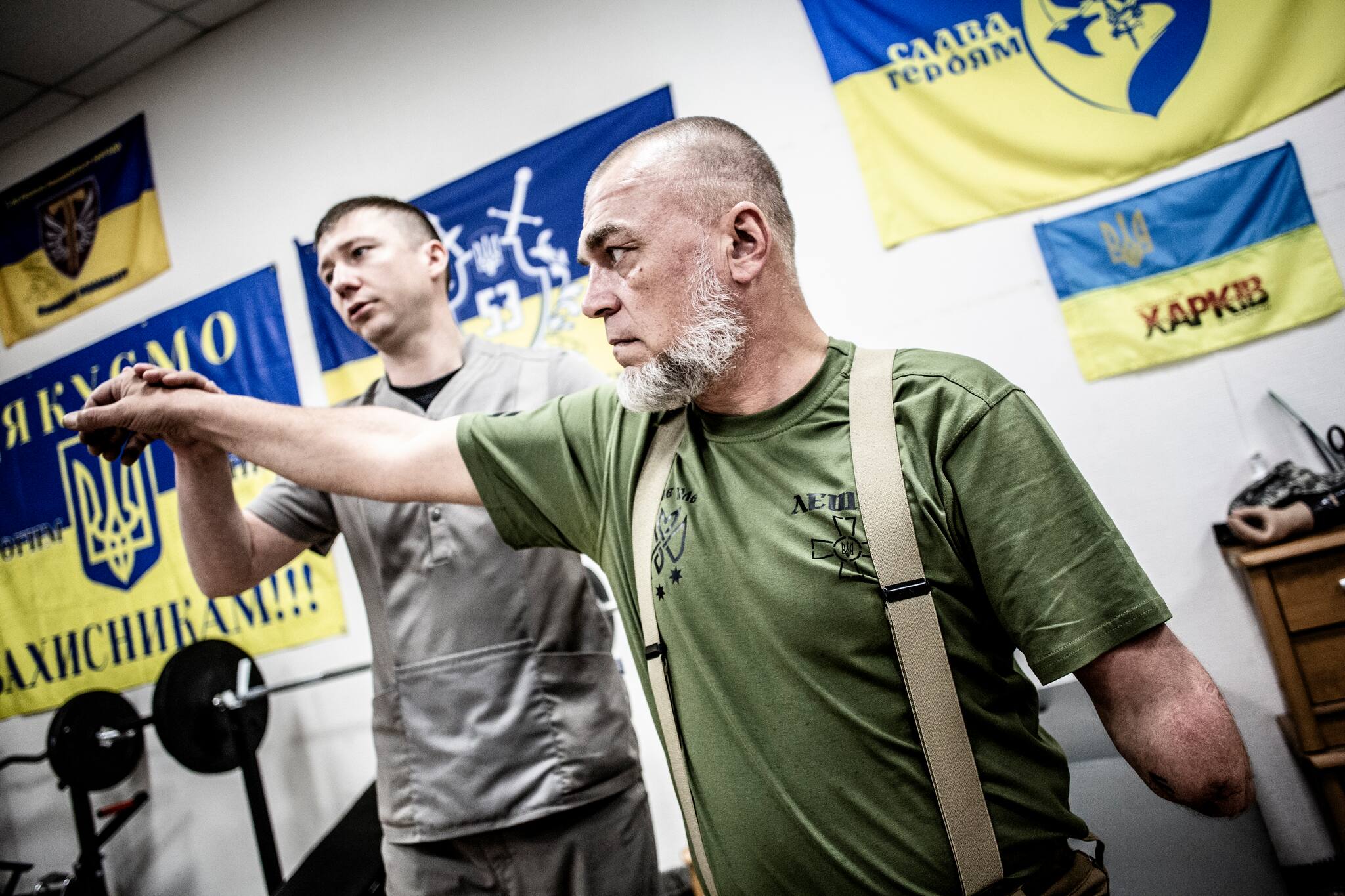 Wie Soldaten in der Ukraine trotz Amputationen weiterkämpfen