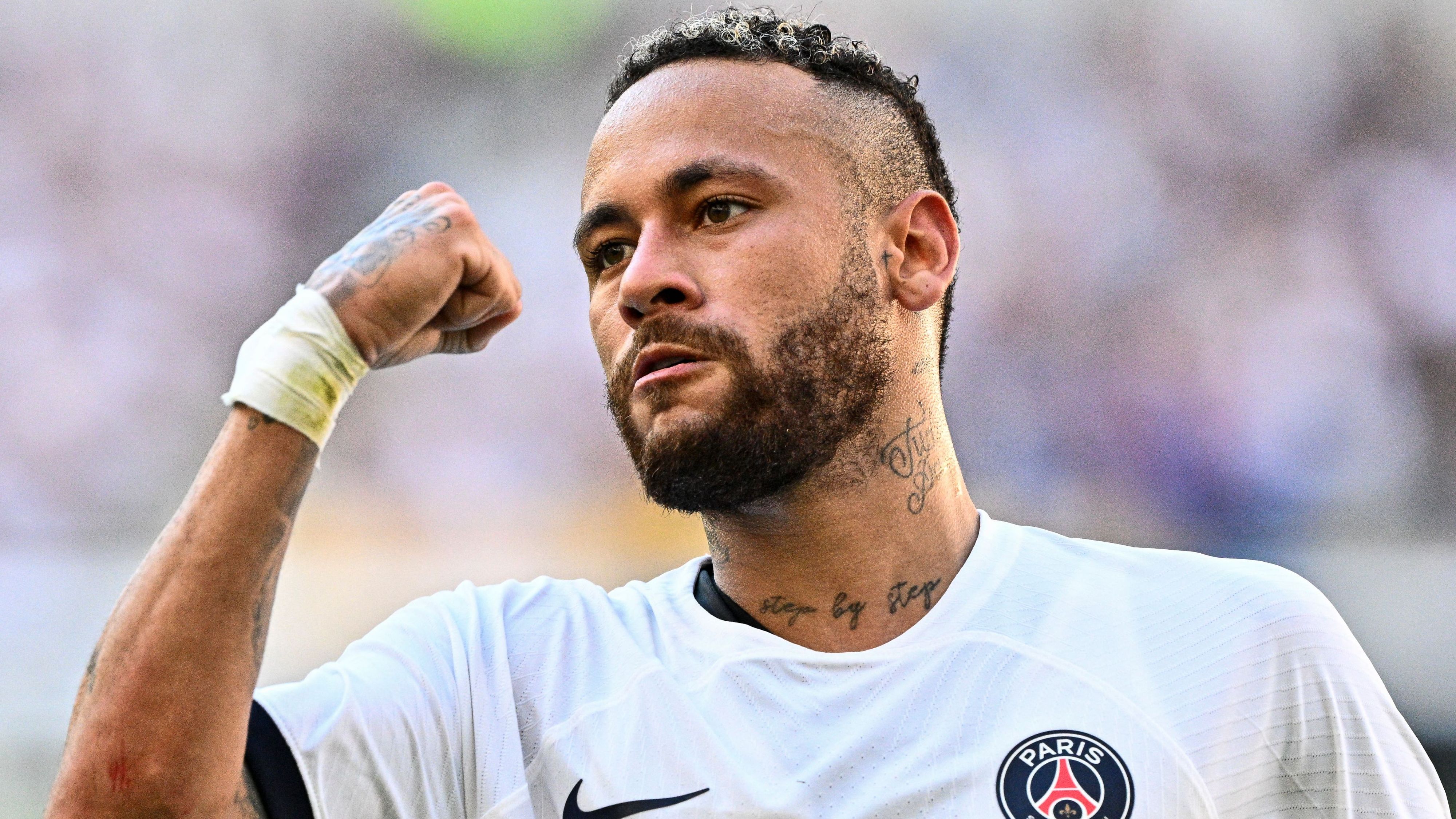 Neymar joins Kylian Mbappe and David Beckham in congratulating former ...