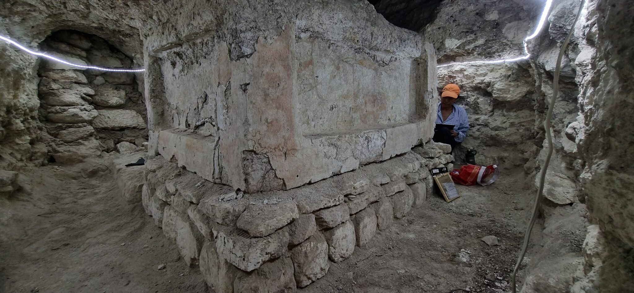 1,700-year-old altar was found in a Mayan City - and it shouldn't have ...