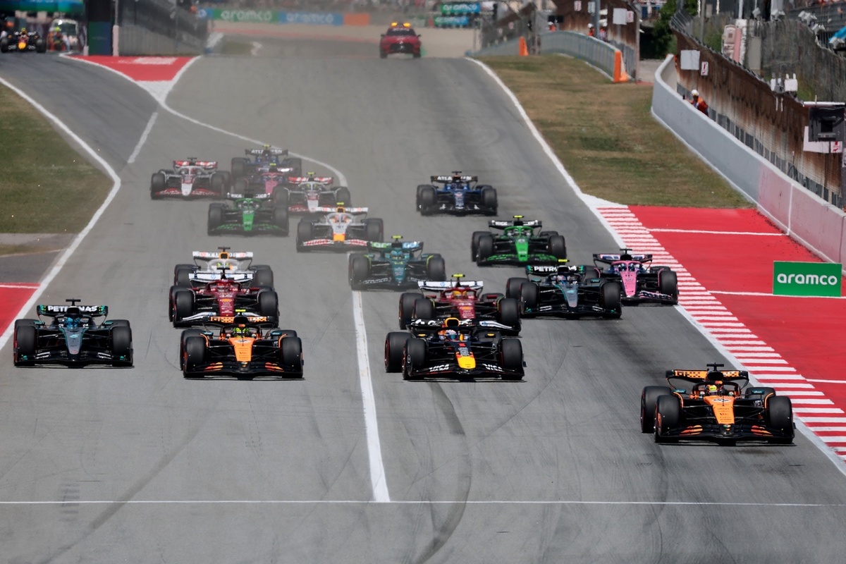 F1 - Piastri vence, Verstappen é punido e Sauber brilha: o resultado do ...