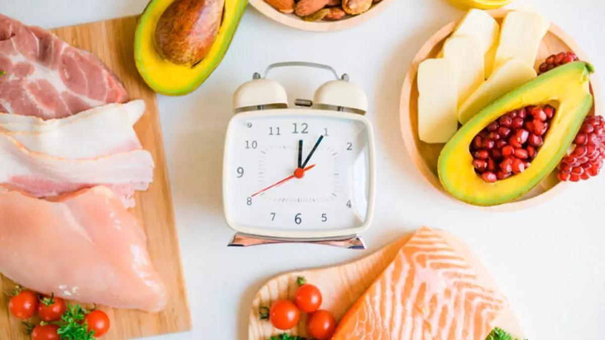 Un ayuno nocturno largo y un desayuno temprano podría relacionarse con ...