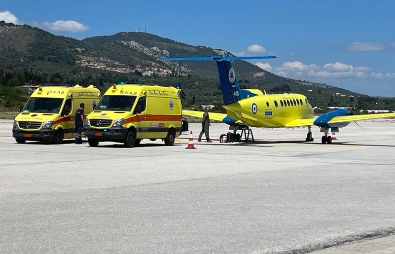 Γιατρός από την Αθήνα πέταξε με αεροσκάφος του ΕΚΑΒ σε Σαντορίνη και ...