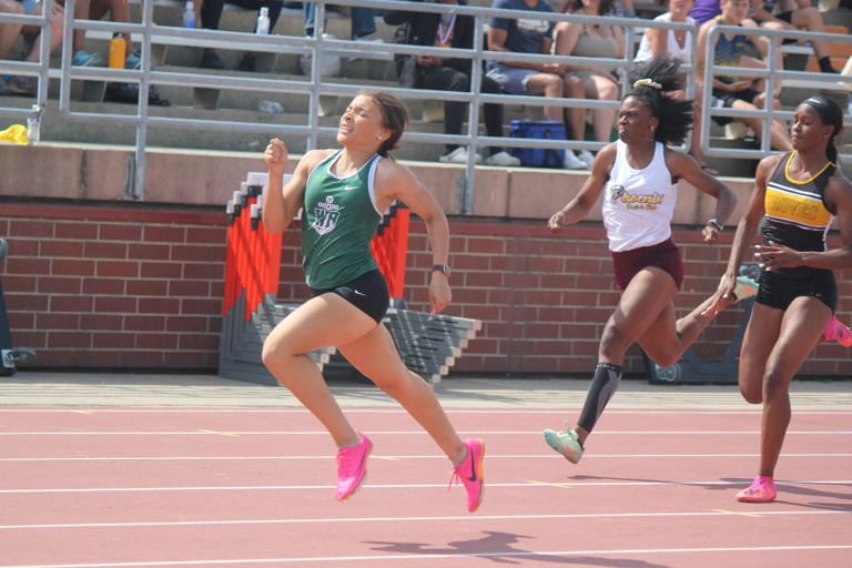 MHSAA track: Belleville hurdlers smash record, Carrie VanNoy keys Oak ...