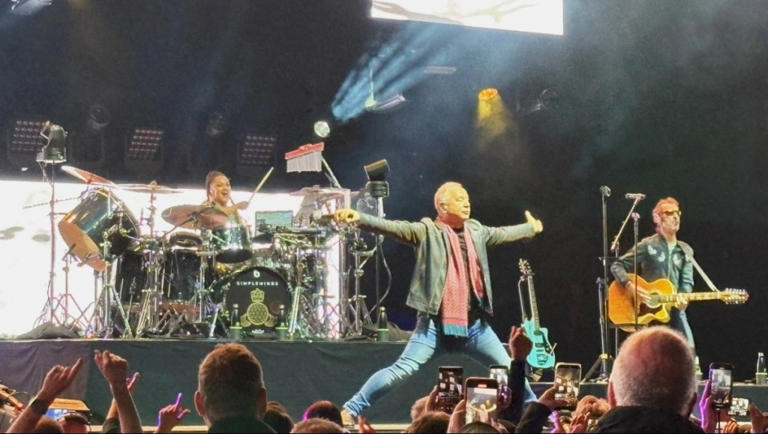 Review: Simple Minds' Jim Kerr & co. keep their legacy alive in Chula Vista