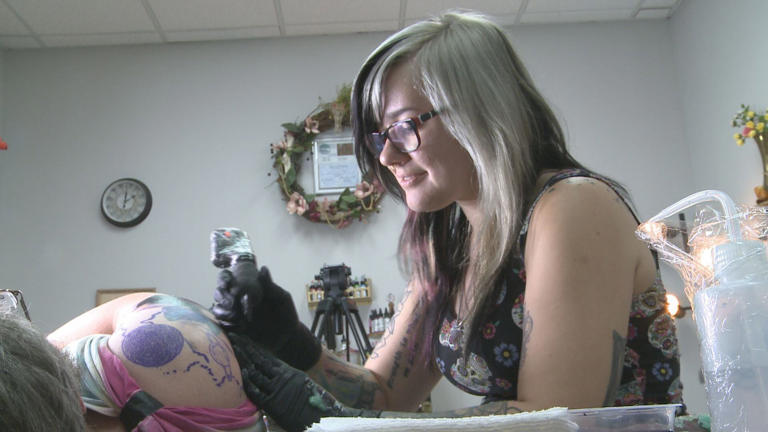Lincoln tattoo artist working to help mental health survivors reclaim ...