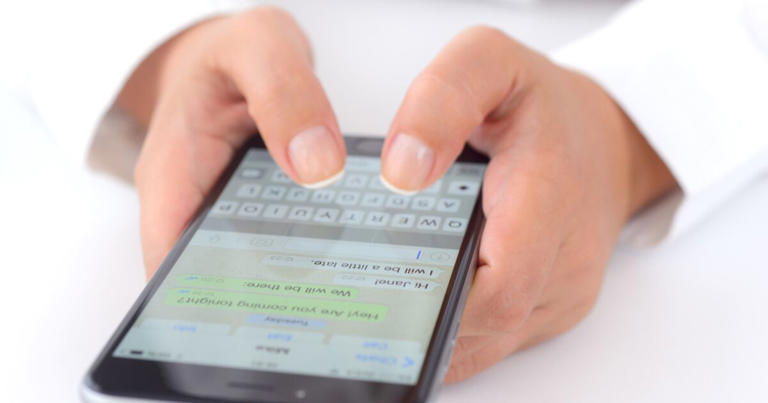 Cómo escribir en negrita en WhatsApp y dar formato avanzado a tus mensajes: trucos, códigos y ...