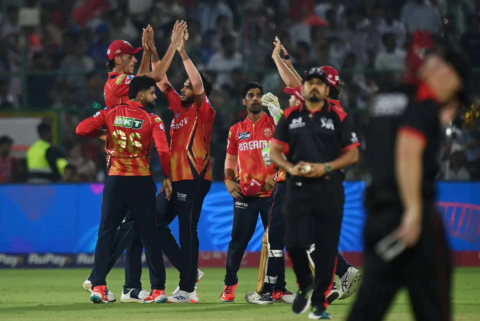 PBKS vs MI, Narendra Modi Stadium Pitch Report: A look at Ahmedabad ...