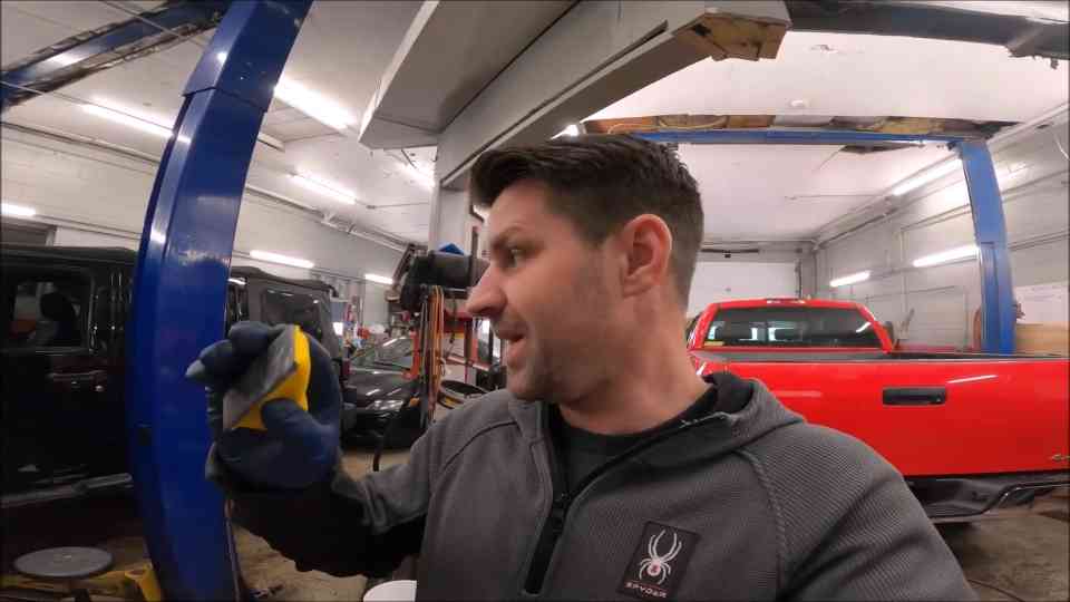 Does WD40 and fire fix scratches on a Keyed Car