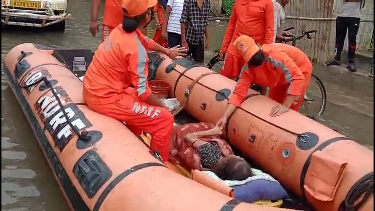 Assam: NDRF rescues 75-year-old ailing woman amid artificial flooding ...