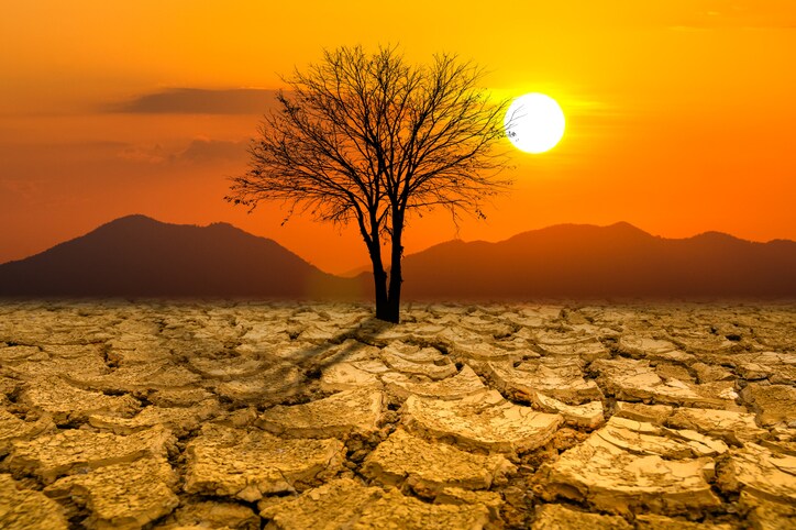 Man-made climate change gave half the world an extra month of extreme ...