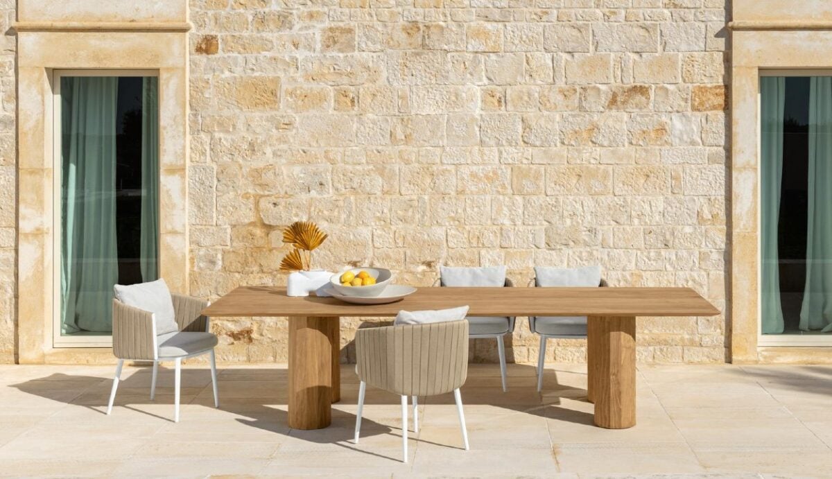 I tavoli da esterno che stanno facendo impazzire gli Interior designer ...
