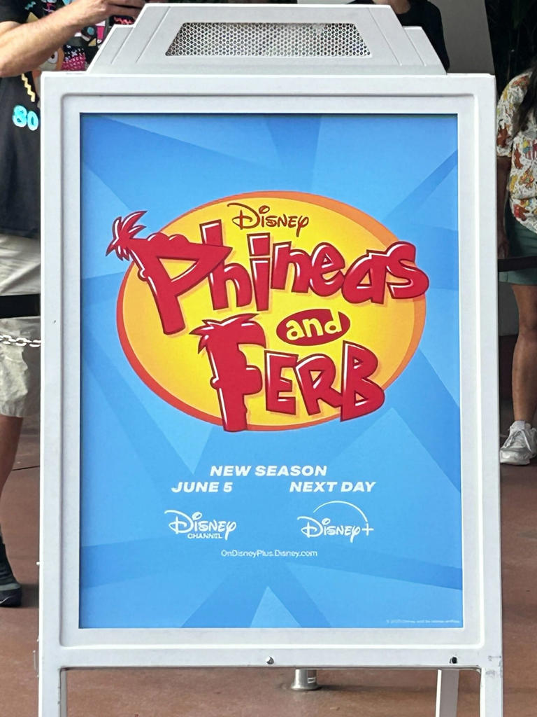 PHOTOS, VIDEO: Phineas and Ferb Now Meeting at EPCOT for Cool Kid Summer