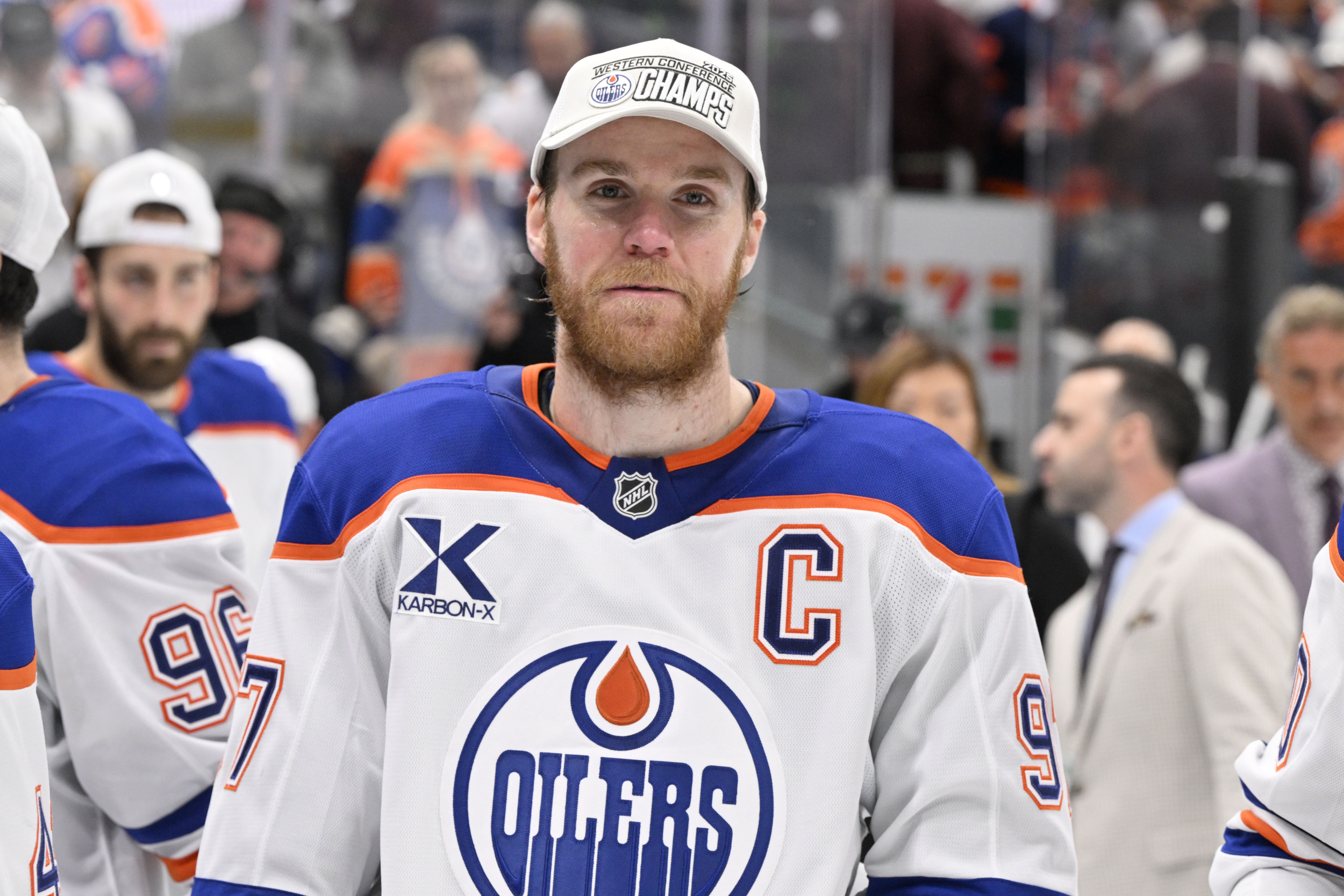 Oilers Comment on Injury Concerns After McDavid Leaves Practice