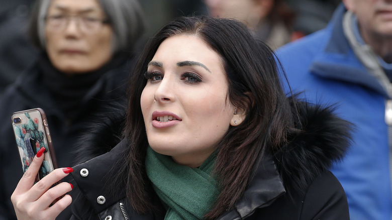 Laura Loomer Looked So Different Before All The Plastic Surgery