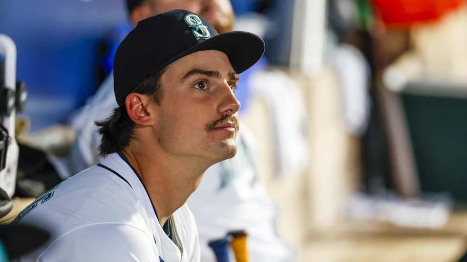 WATCH the Moment That Cole Young Found Out He Was Getting Promoted to Seattle Mariners
