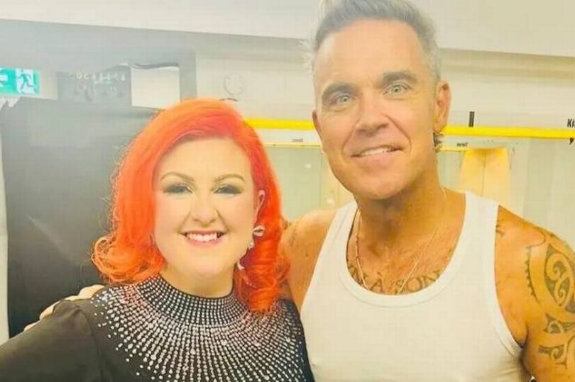 Edinburgh crowd goes wild as Michelle McManus join Robbie Williams for ...
