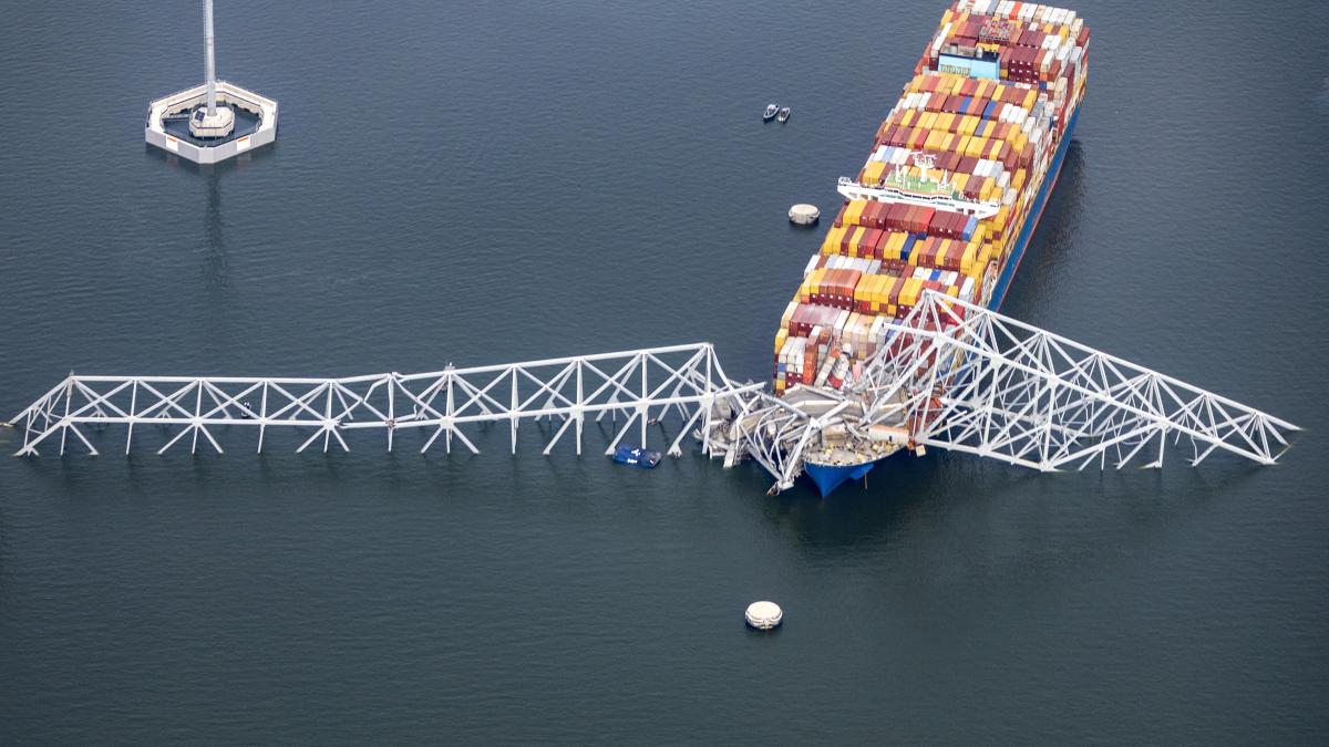 Un cable suelto en el carguero Dali provocó el choque contra el puente ...