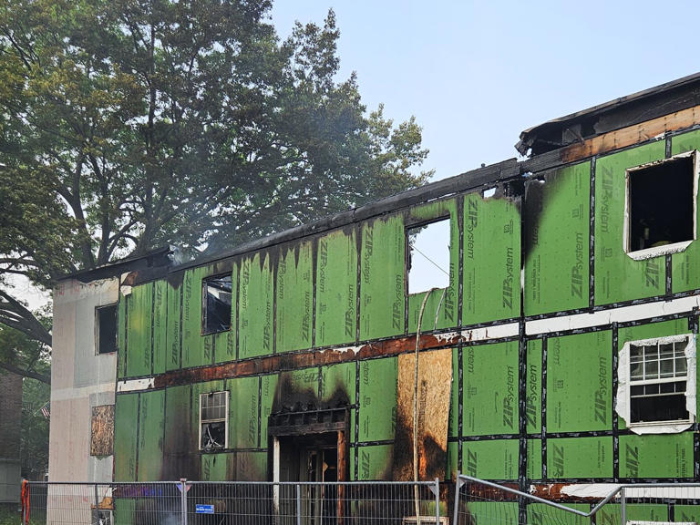 KCPD Bomb and Arson investigating apartment fire, building vacant for 2 ...