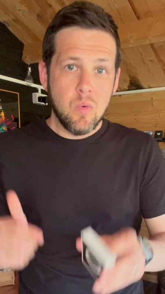 100 Cool Things with Cards – Trick #11 (Easy Card Magic Tutorial)