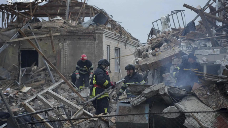 41 fighter jets bombed in Operation 'Spider's Web': 10 things to know ...