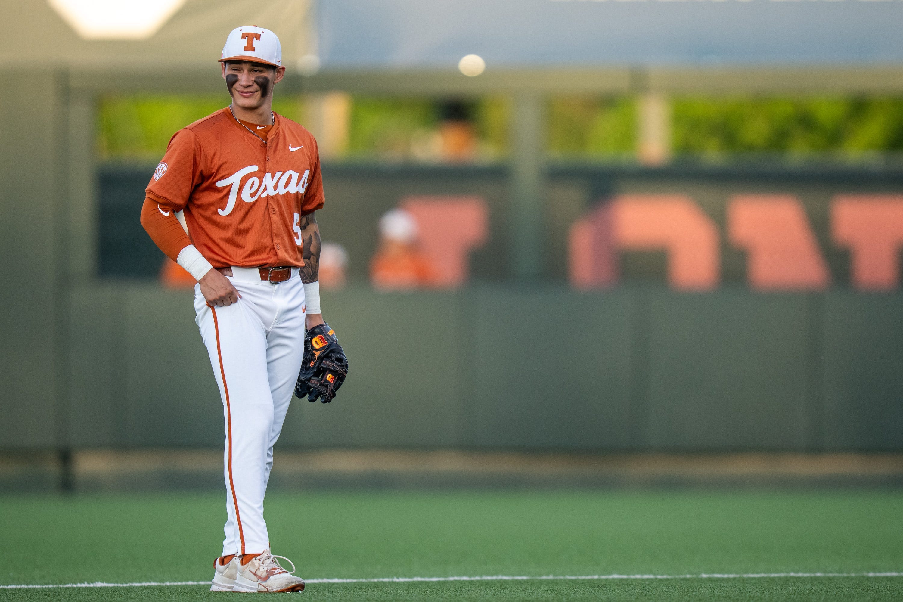 Texas baseball's season ends with a thud, No. 2 national seed bounced ...