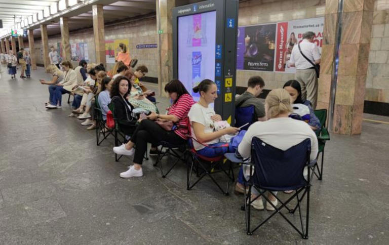 Air raid alert declared in Kyiv and several regions over missile threat