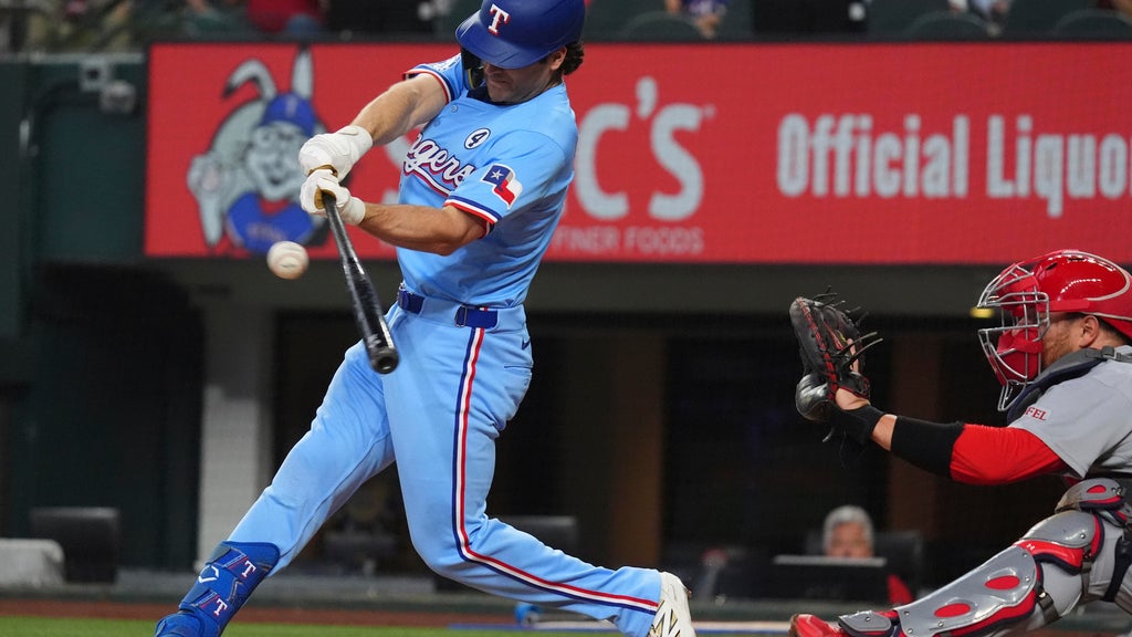 Josh Smith's 4 RBIs lead Rangers to 8-1 win over Cardinals