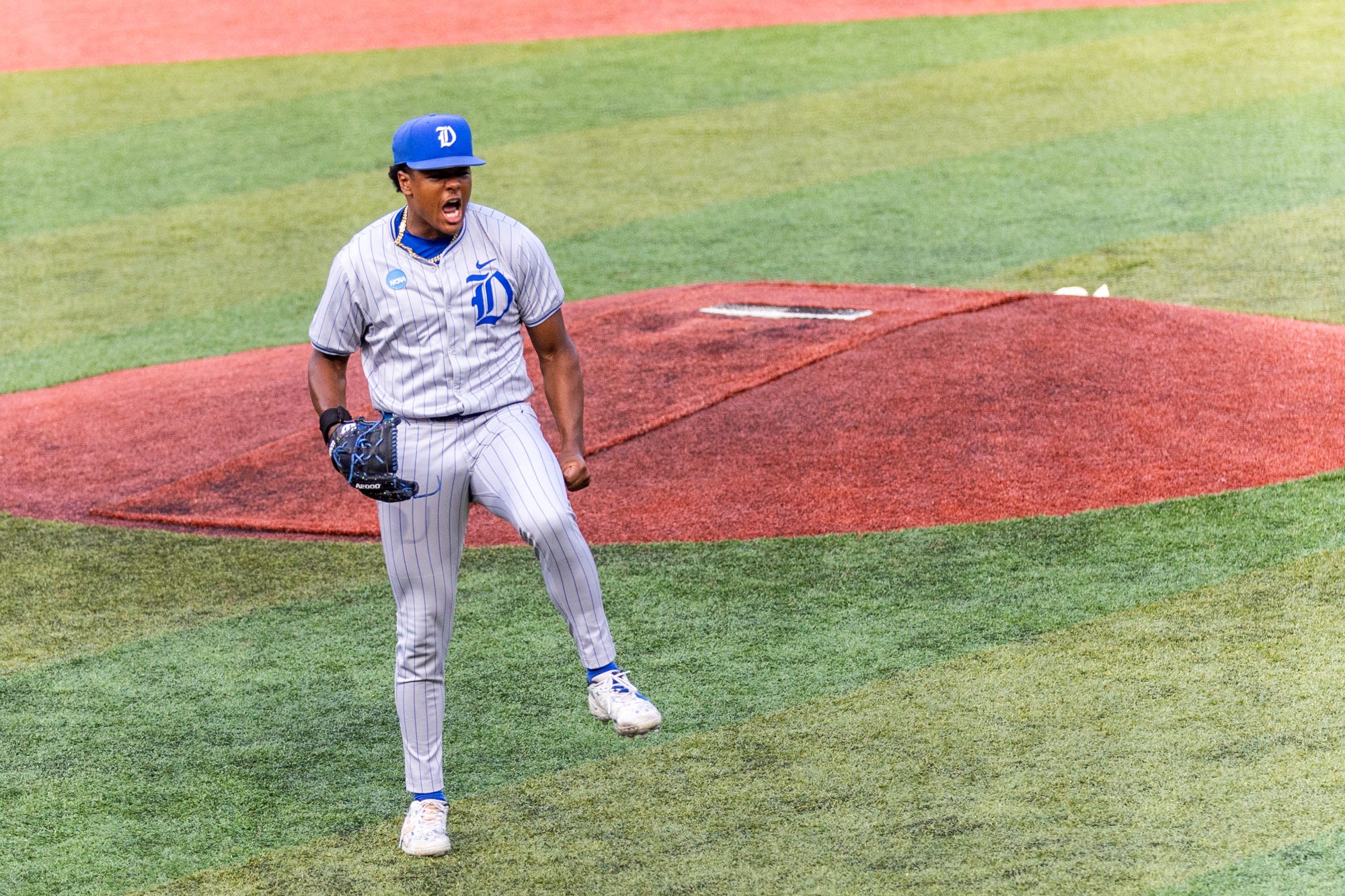 NCAA baseball Super Regional odds 2025: Who is favored to advance to ...