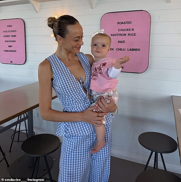 Aussie influencer Em Davies' travel warning to parents after ...