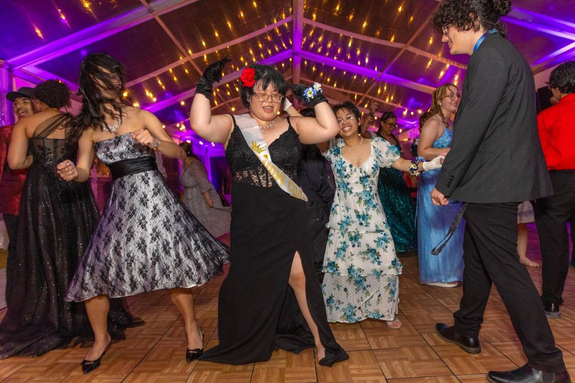 As Florida curbs LGBTQ rights, queer teens gather for prom at Miami's Vizcaya Museum