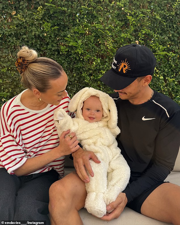 Aussie influencer Em Davies' travel warning to parents after ...