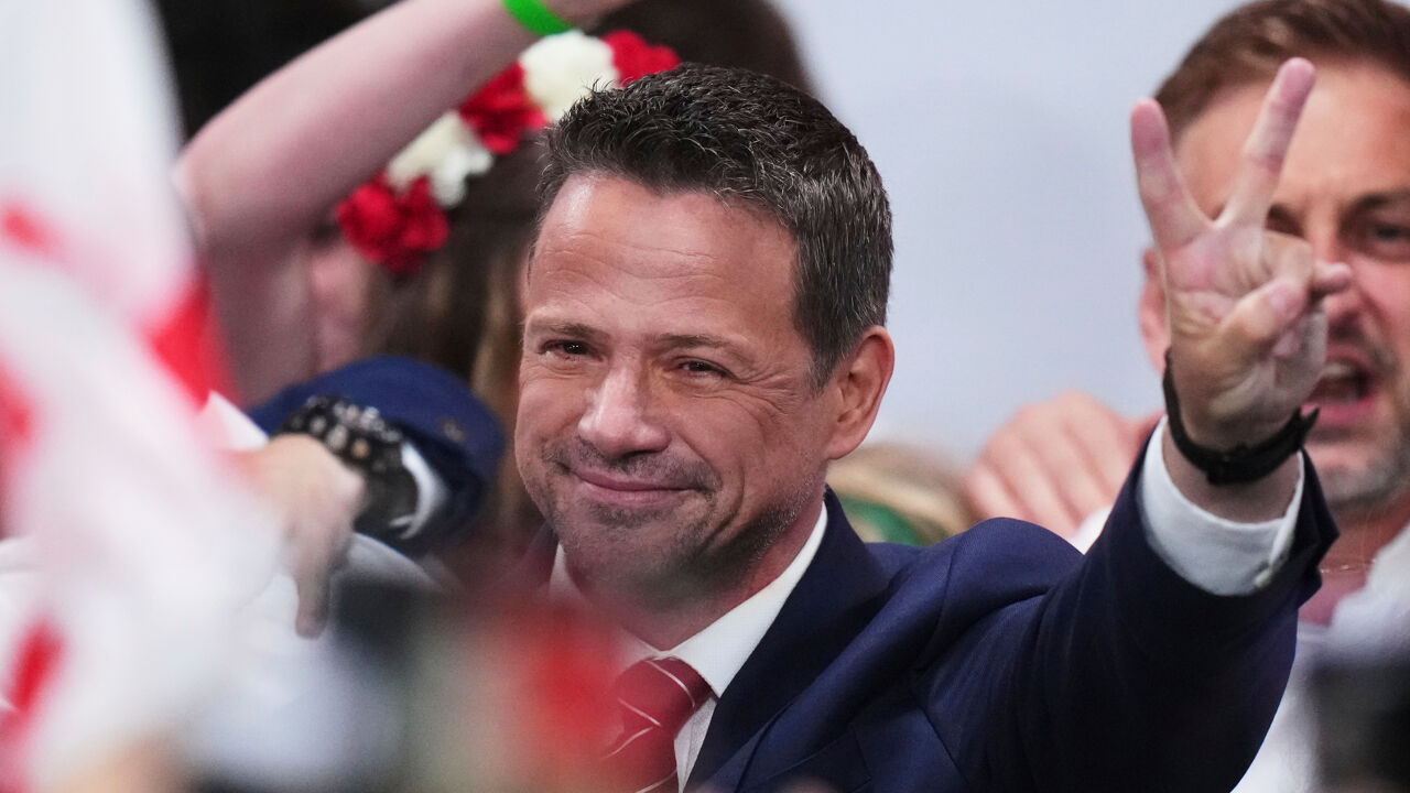 Conservatieve nationalist Karol Nawrocki wint Poolse ...