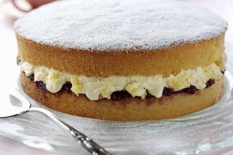 Mary Berry's Victoria sponge cake recipe will have a 'lighter rise ...