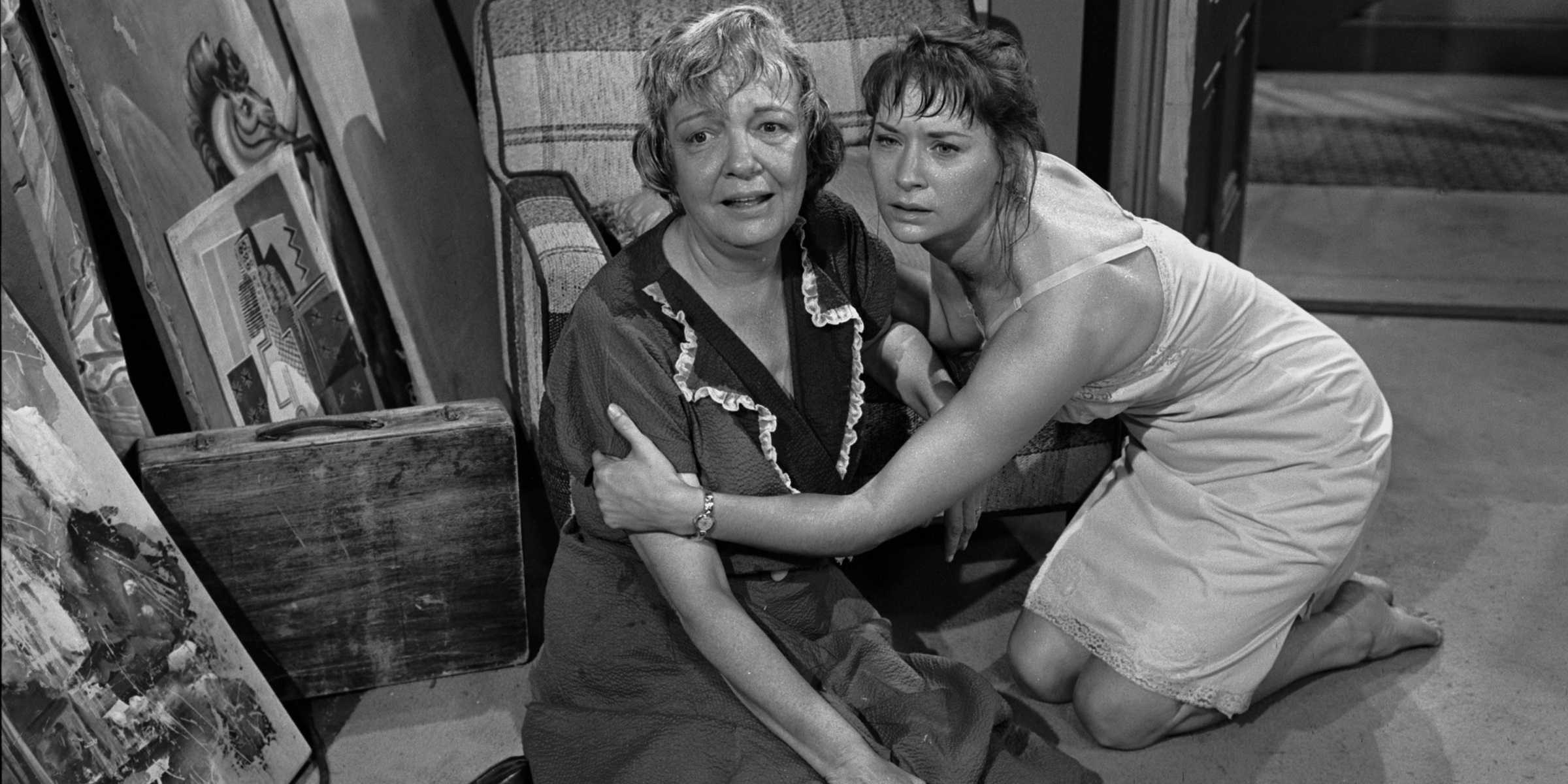 10 Twilight Zone Episodes Everyone Should Watch At Least Once