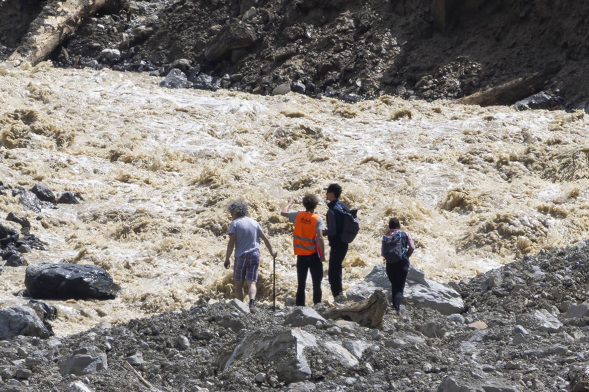 Schuttberg auf dem Dorf Blatten ist teils 100 Meter hoch